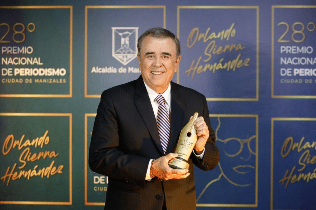 Merecido galardón Premio Vida y Obra a Javier Hernández Bonnet